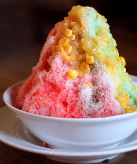 Ais Kacang – Russell Taylors